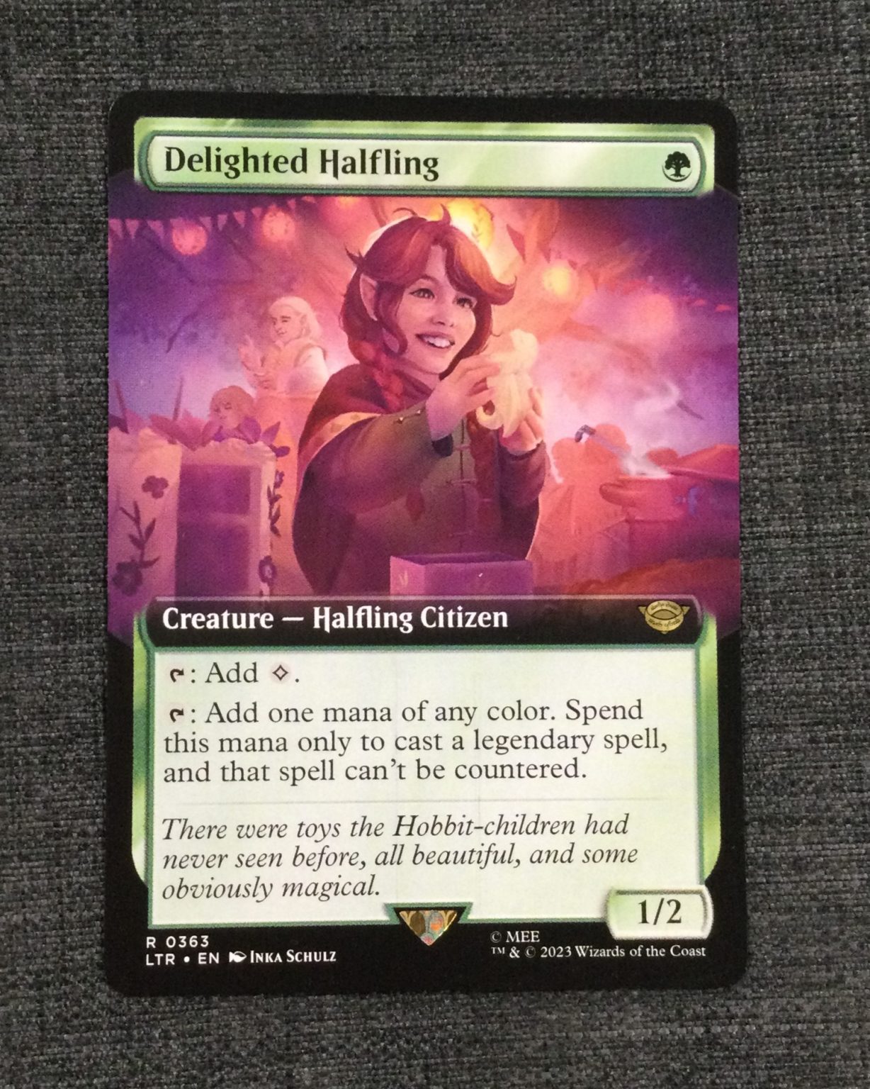 Delighted Halfling (Extended Art) - MTG Proxy Universes Beyond: The ...